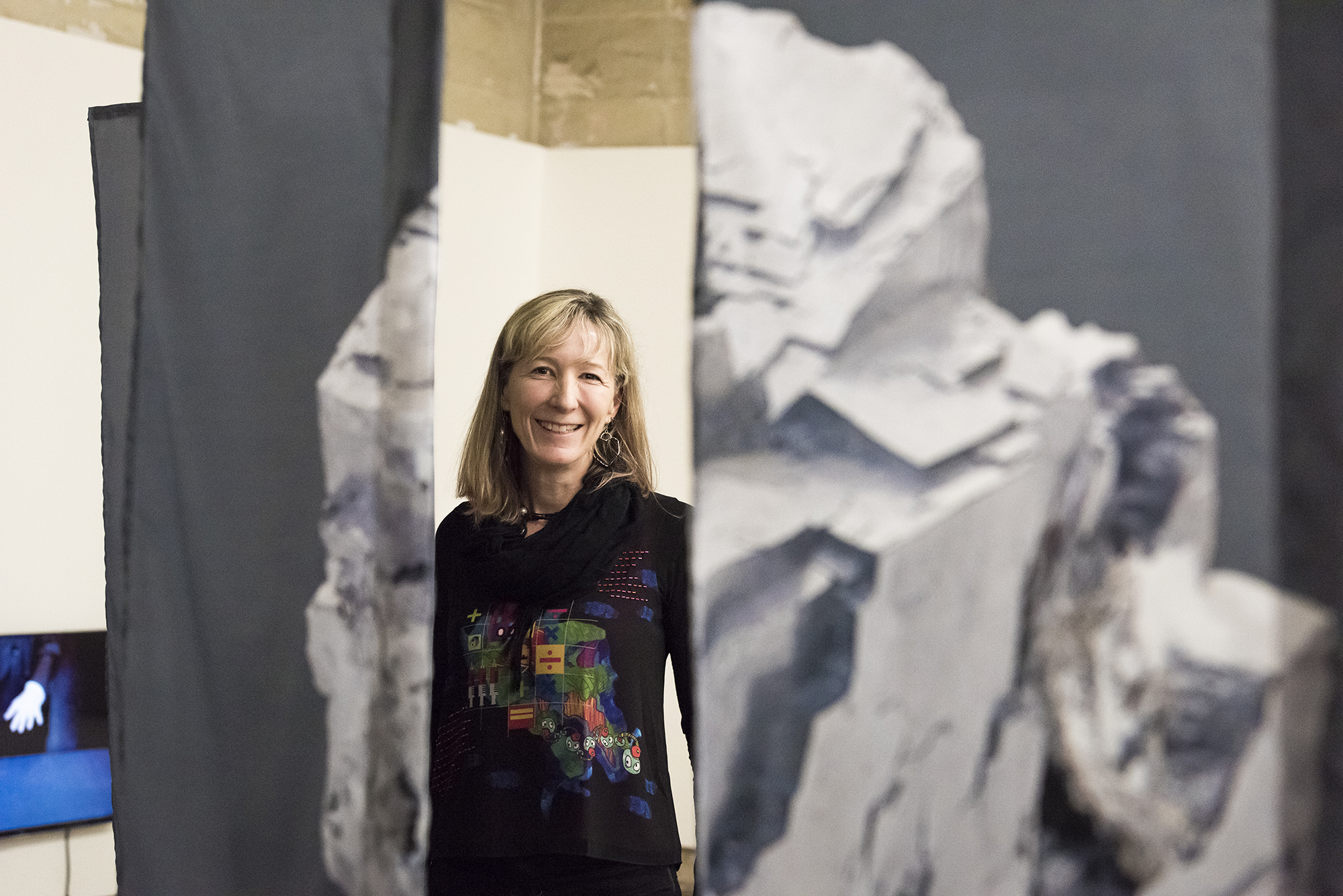 SCA awards Penelope Cain $28,000 art prize - The University of Sydney