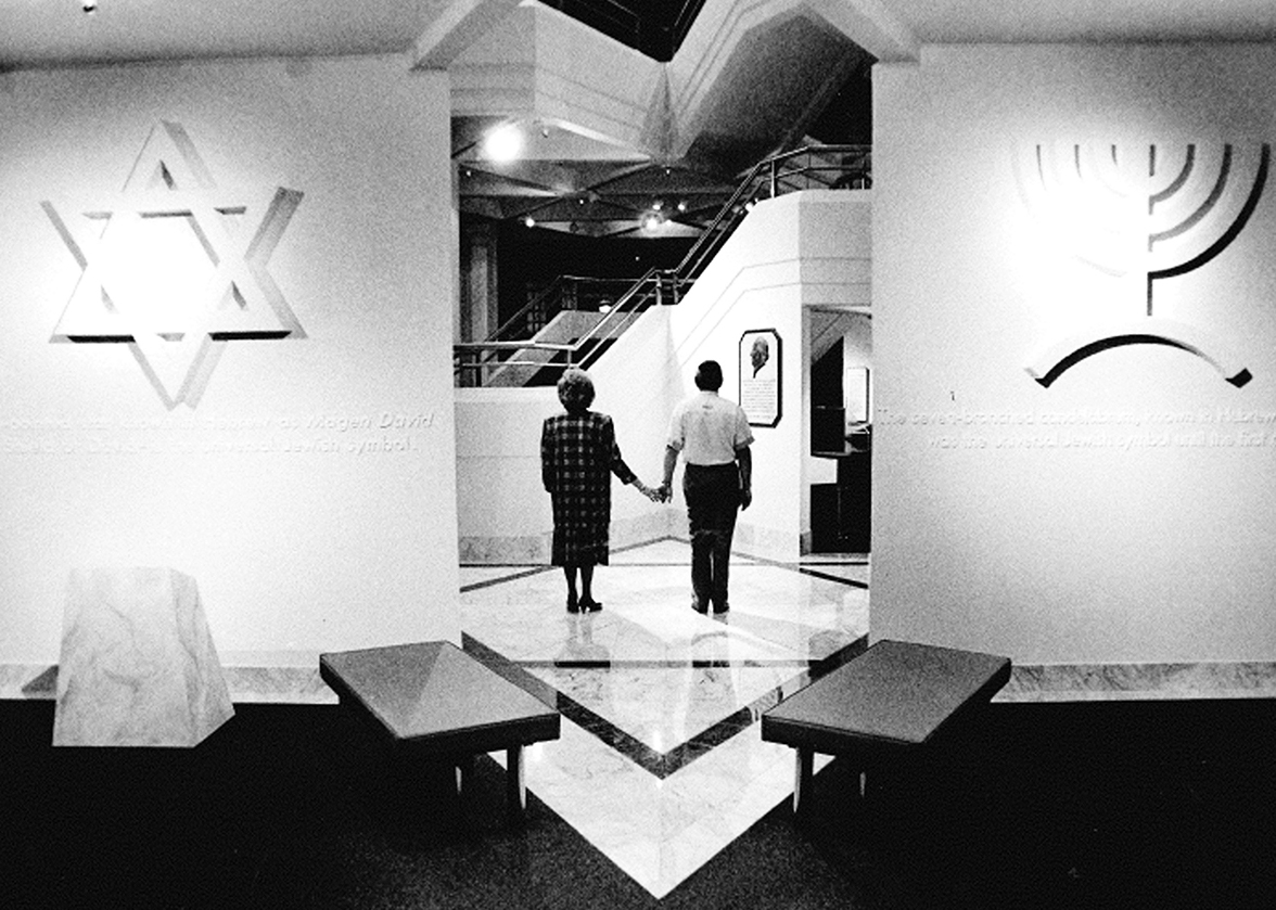 Holocaust memory: An Australian story? - The University of Sydney