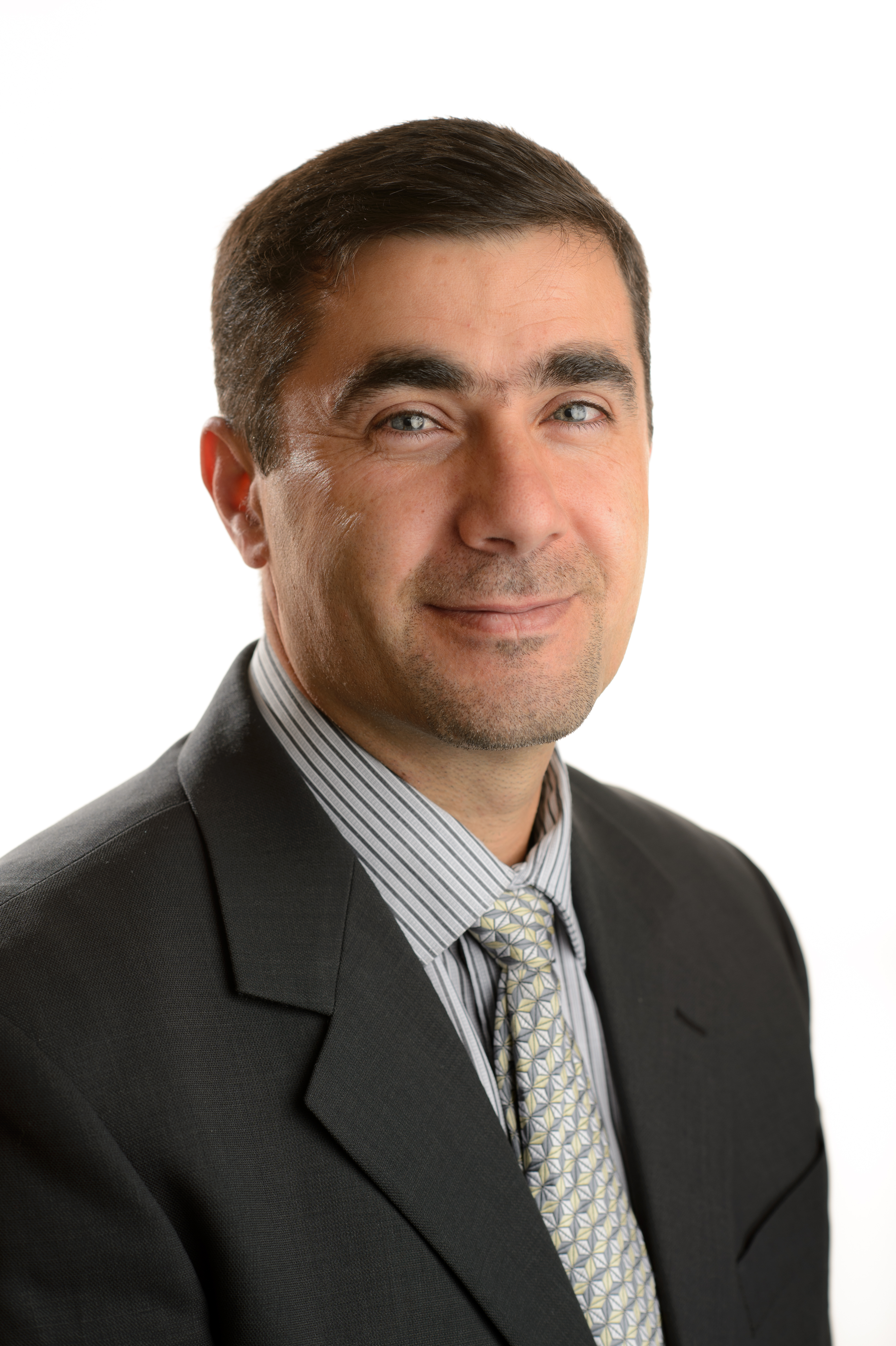 Professor Ali Abbas: Connecting Global Intelligence to Drive ...