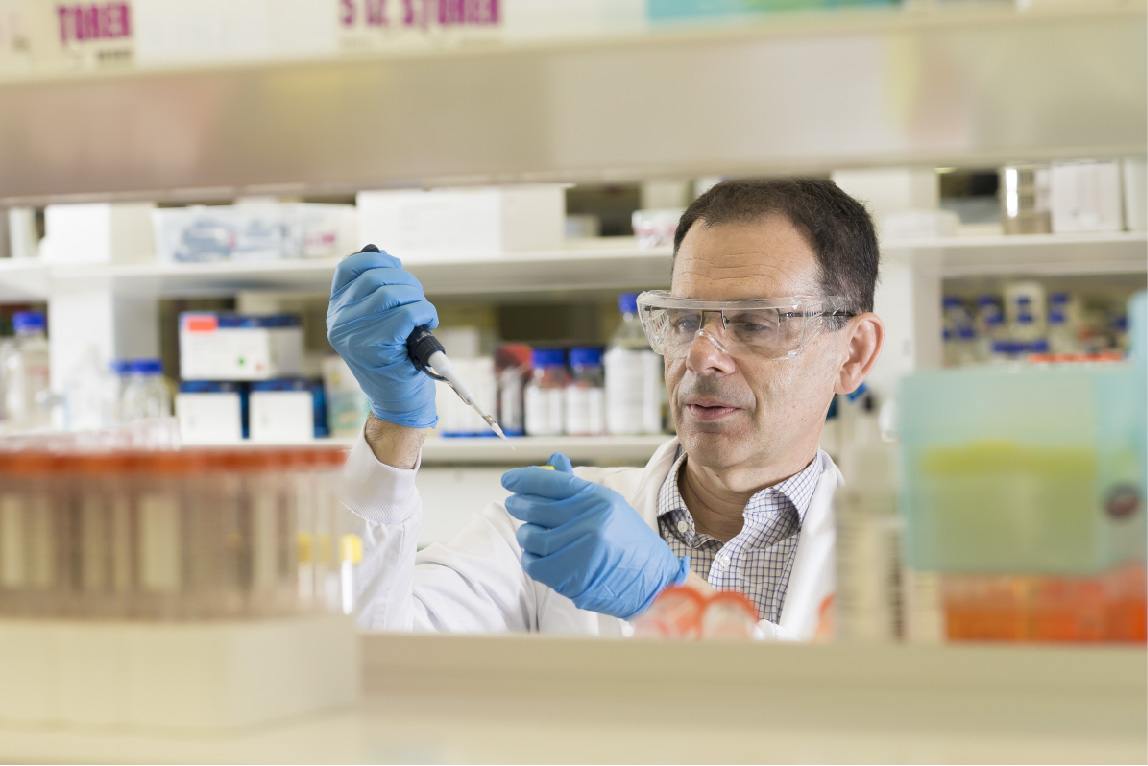 Professor Tony Weiss wins prestigious Clunies Ross Award - The ...