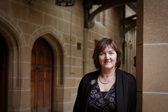 Professor Elizabeth Elliott AM wins AMA Excellence in Healthcare Award ...